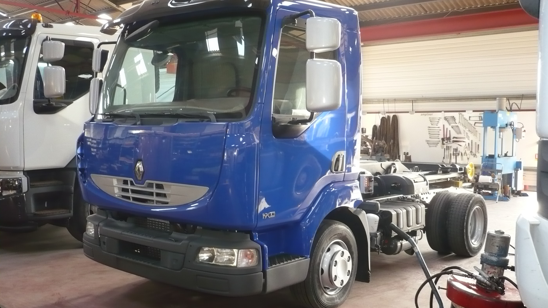 RENAULT Midlum 12 Tonnes N°921317 - Carrossier Constructeur SAS BADOURES